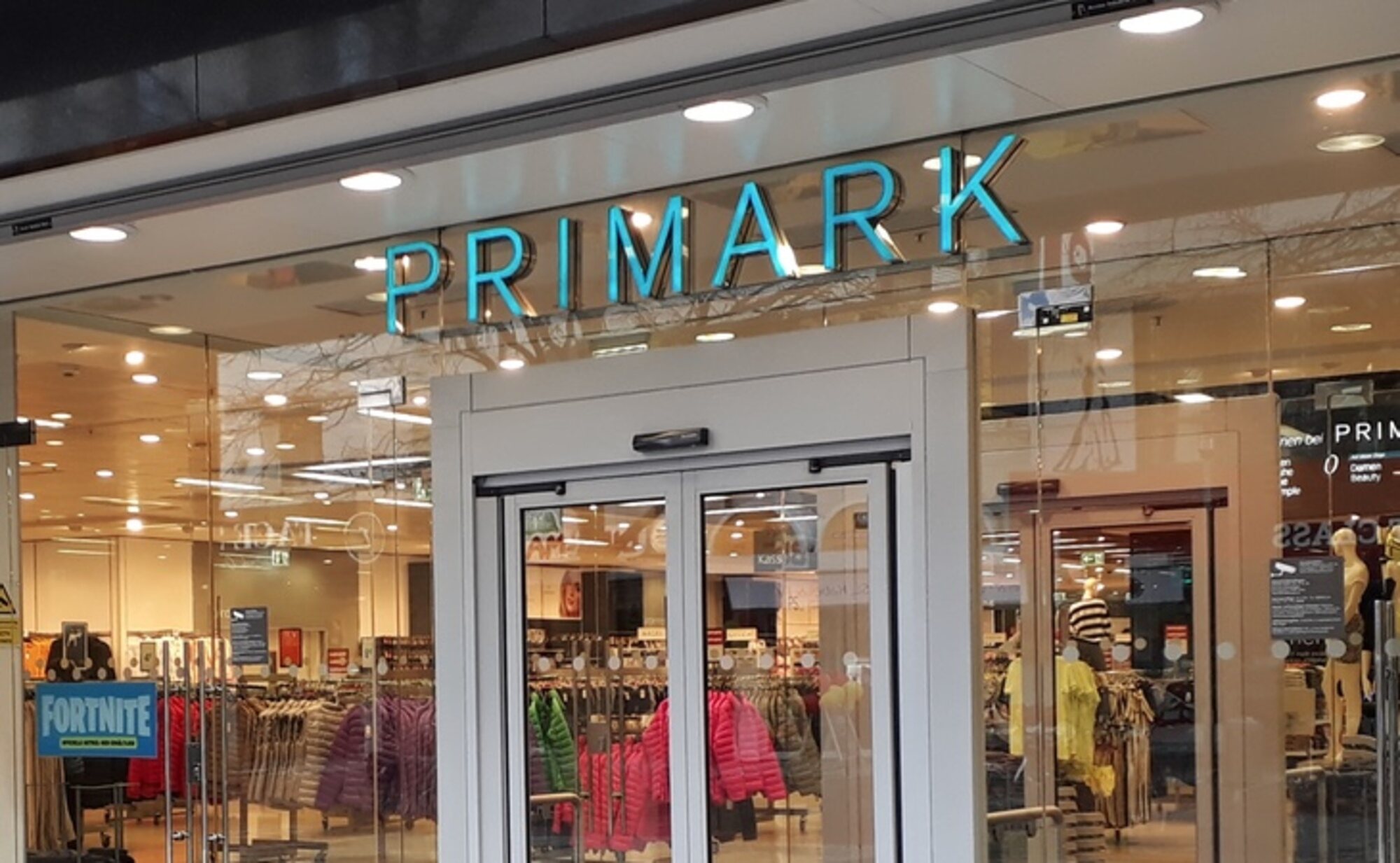 Adiós Primark: cambia por completo esto en sus tiendas desde el 12 de ...